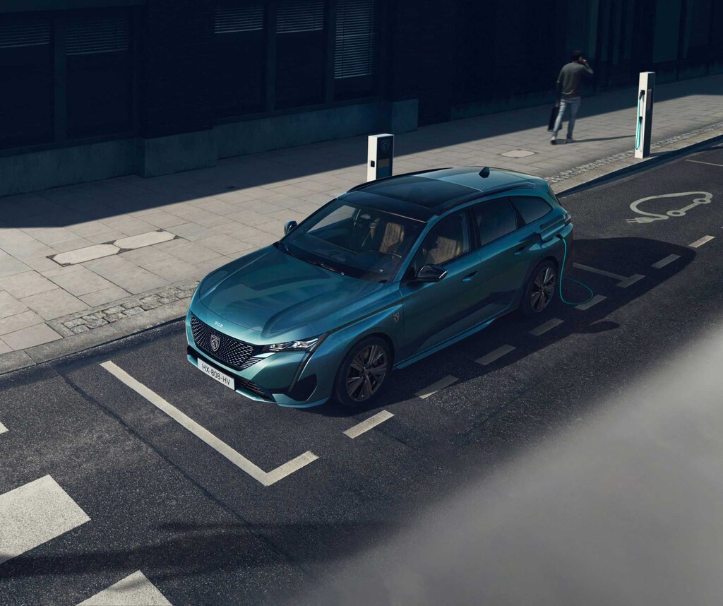 Peugeot 308 SW & 308 SW Plug-In Hybrid - Peugeot Sverige